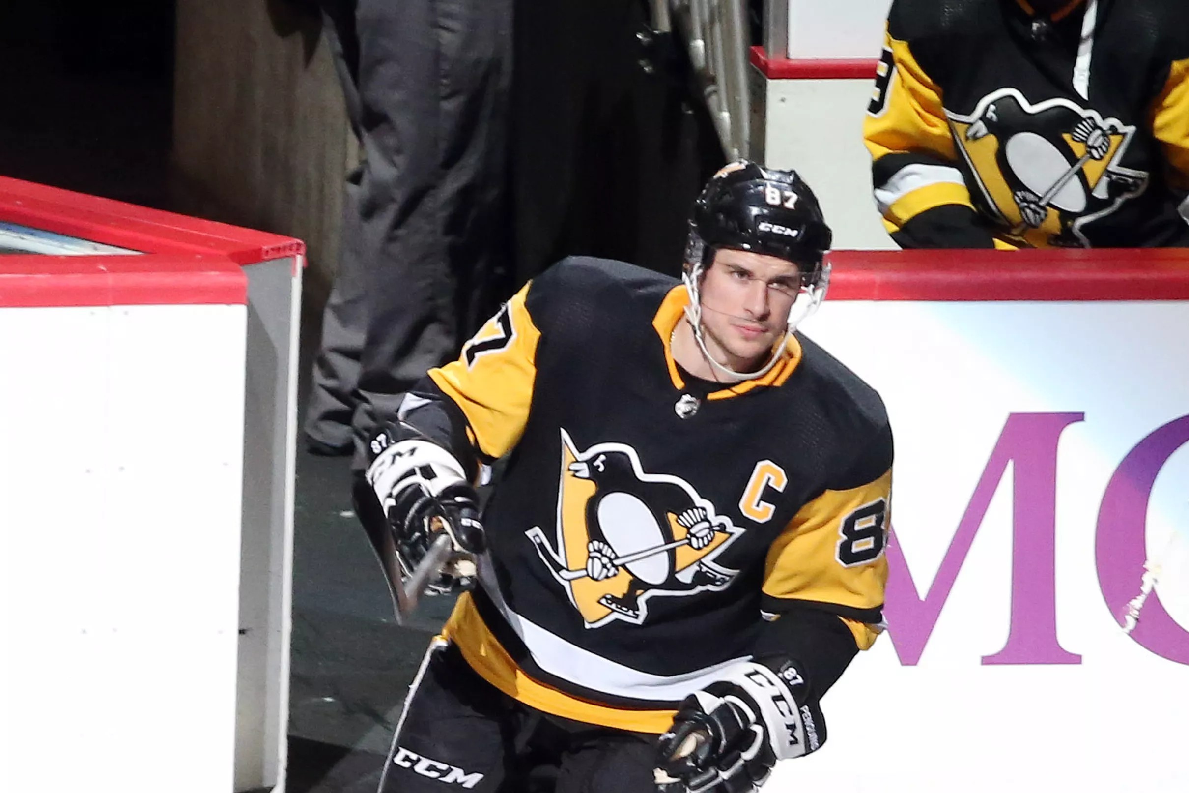 Sidney Crosby hits 1,100 career points!