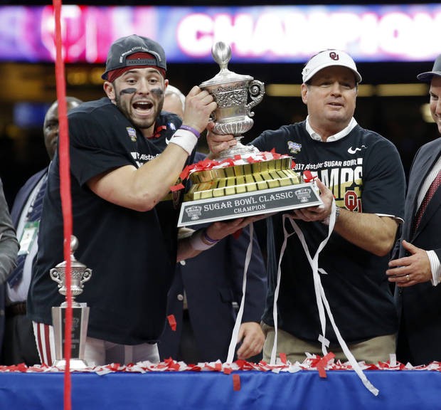 Bob Stoops barely misses a third Heisman winner in Baker Mayfield
