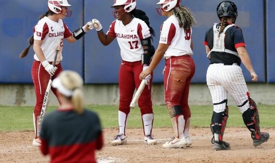 Ou Softball Sooners Celebrate Record Winning Streak With Sleep
