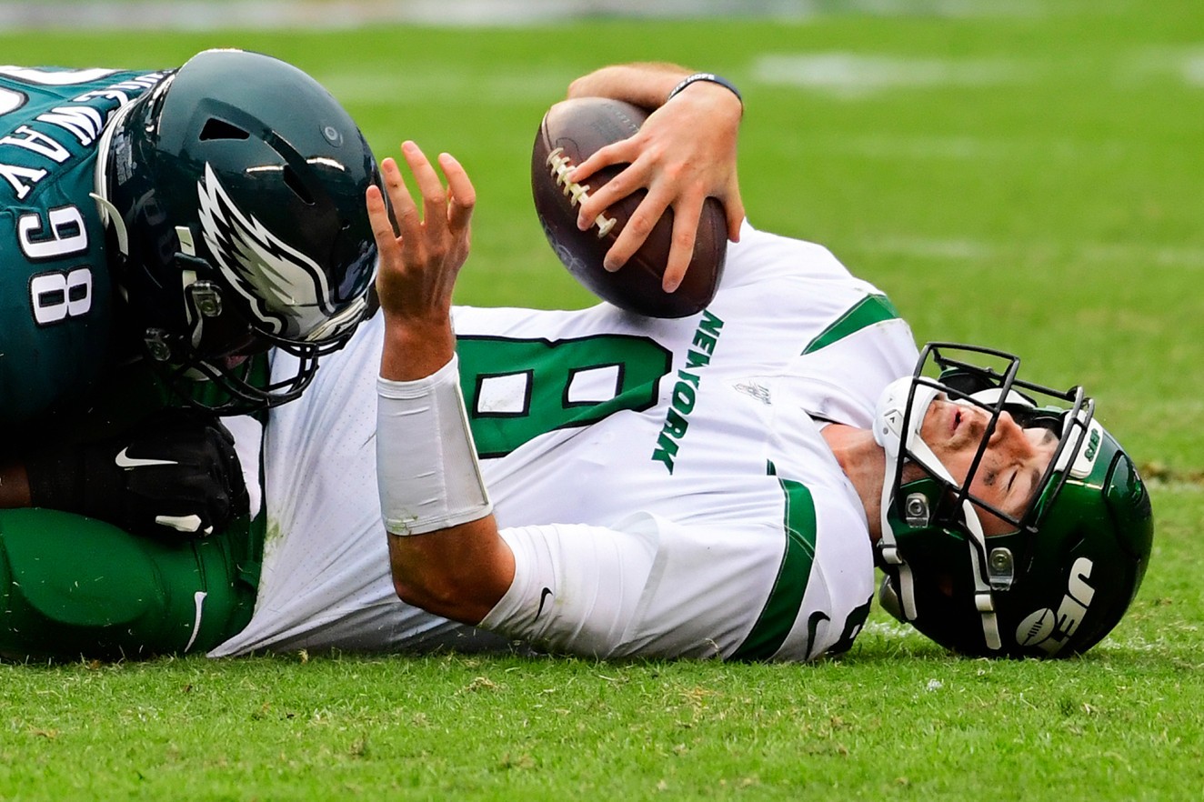 Jets’ Luke Falk was doomed no matter what