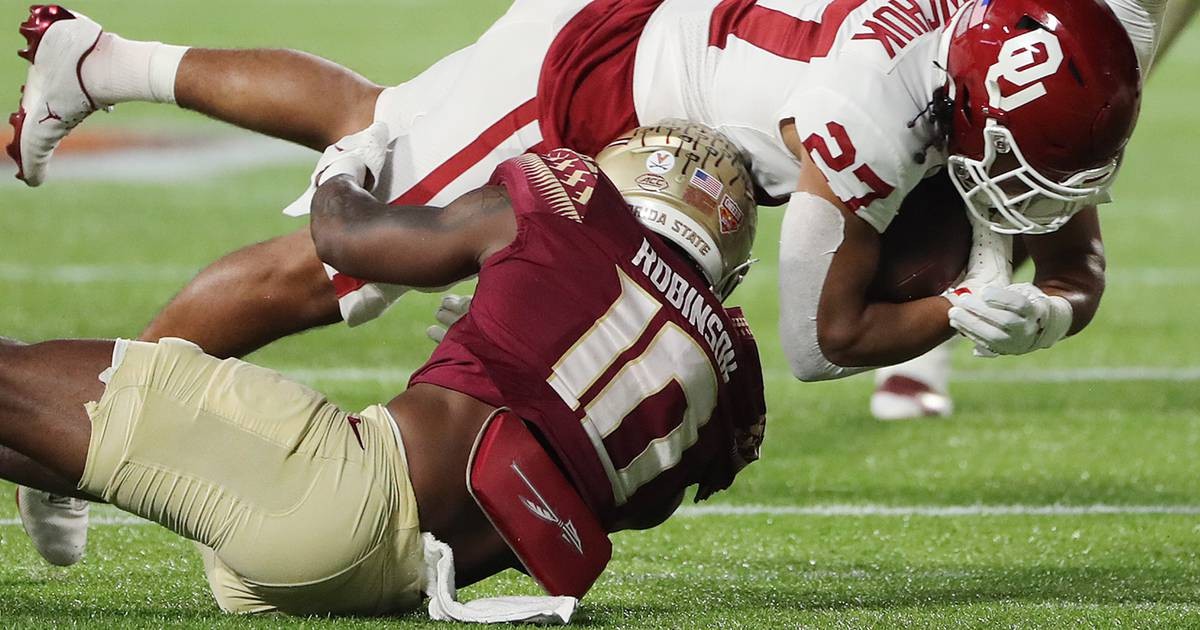 Fsu Earns 10th Win After Holding Off Oklahoma 35 32 In Cheez It Bowl