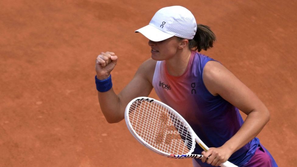 Dominant Swiatek wins third straight French Open title
