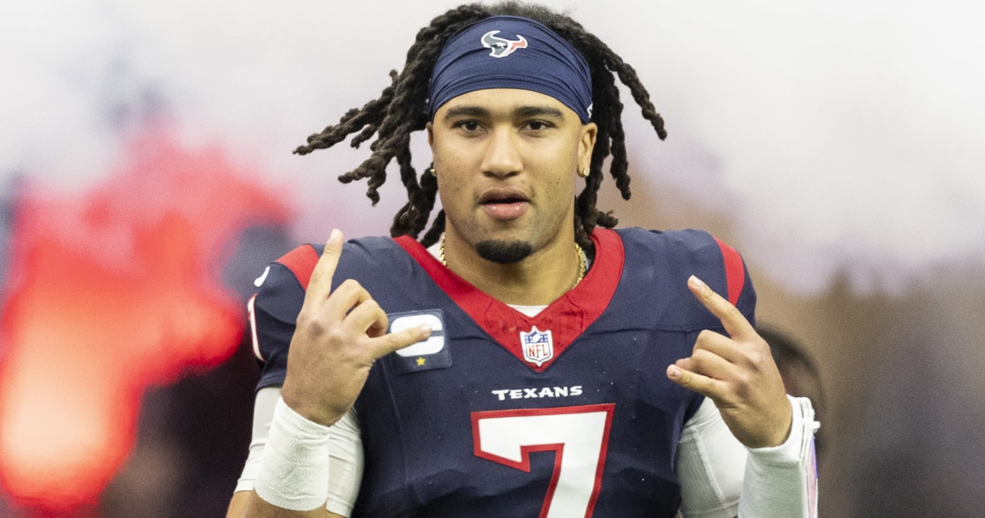 Texans' C.J. Stroud Wins NFL Fan-Voted Rookie of the Year Award Ahead of NFL Honors