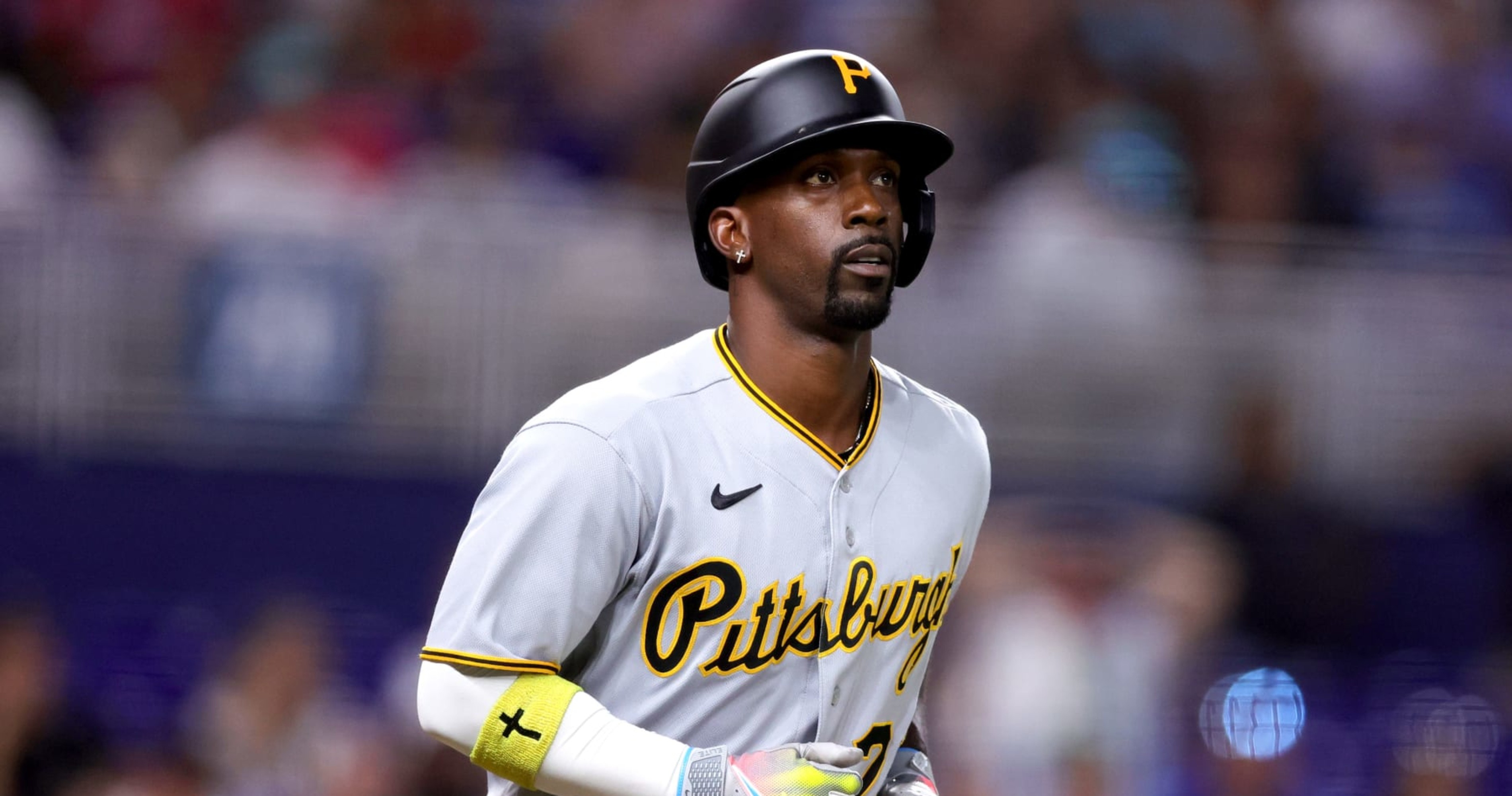 Mlb Rumors Andrew Mccutchen Pirates Agree To New 1 Year 5m Contract