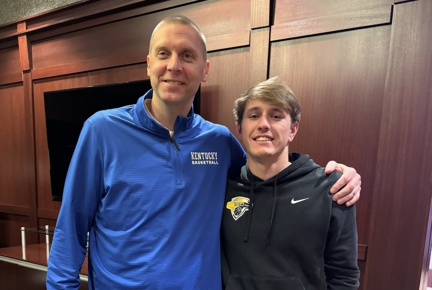 Kentucky guard Travis Perry enters the transfer portal