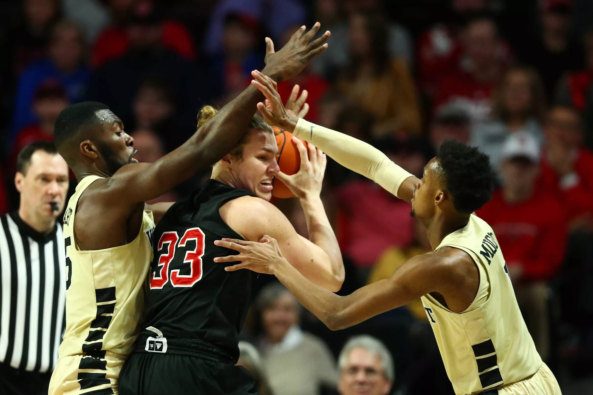 Nc States Big Rally Comes Up Short As Wolfpack Loses To Wake Forest 71 67