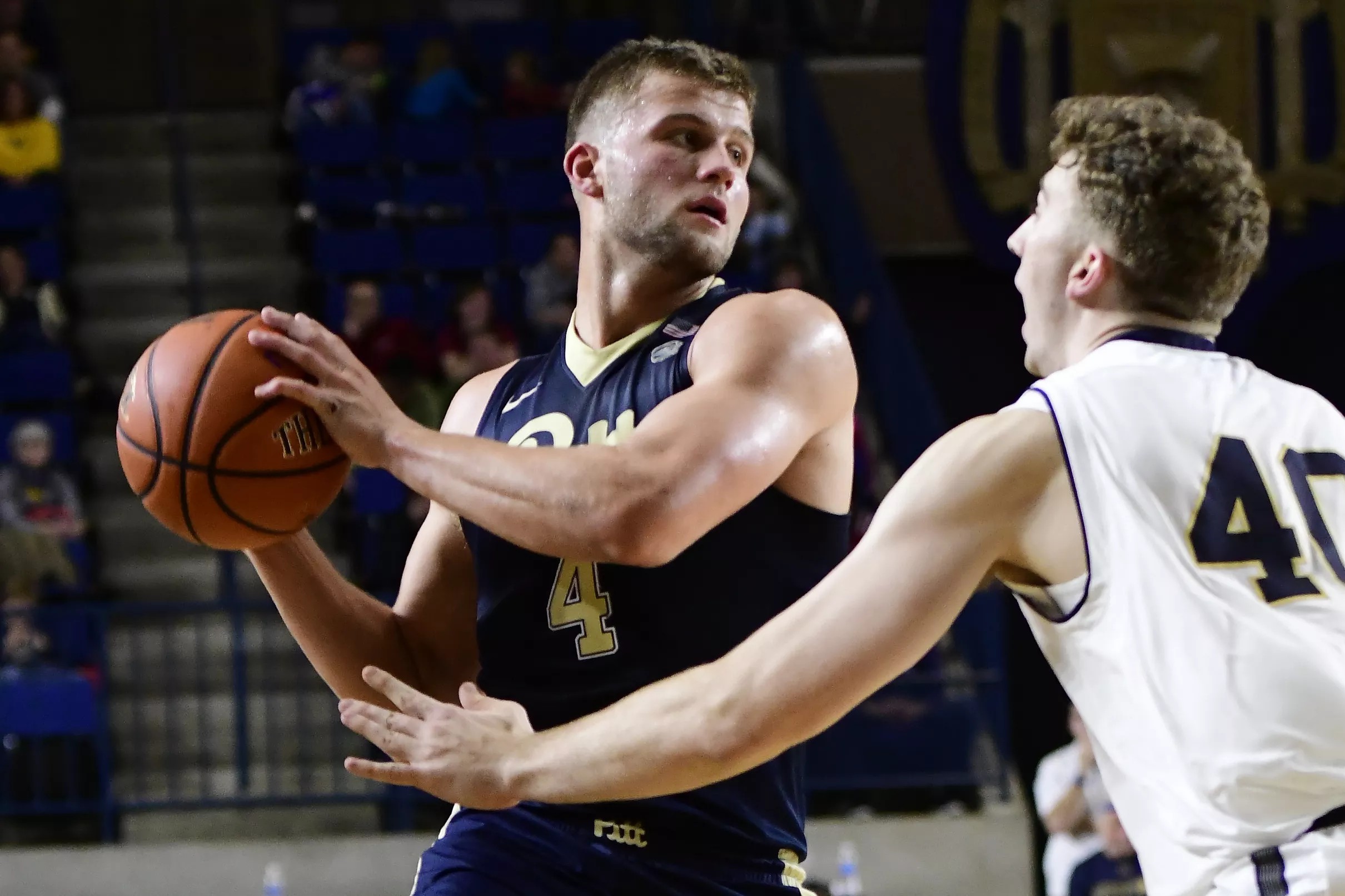 Arizona basketball: Ryan Luther (foot) has been fully cleared for 3 months