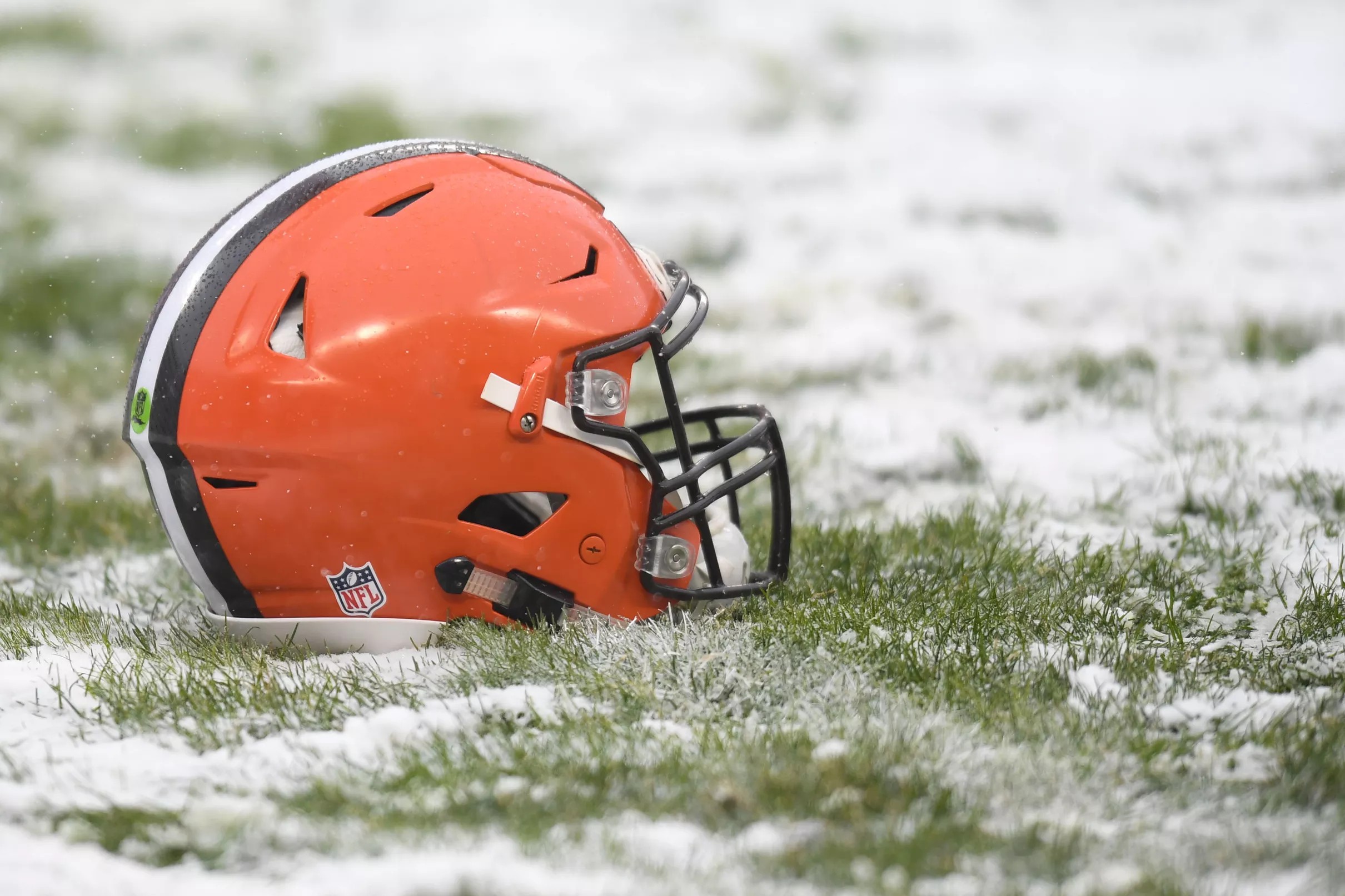 Arizona long snapper Nick Reinhardt to sign with Cleveland Browns