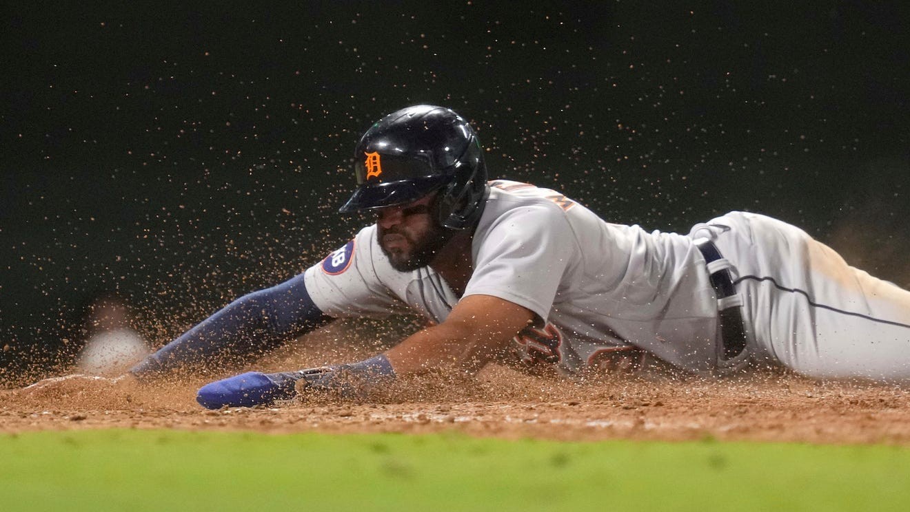 Detroit Tigers Lose 5 4 In Extras On Javier Báez Throwing Error Angels Walk Off Bunt
