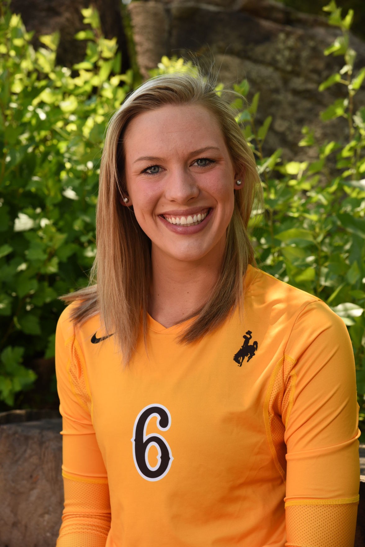 Former Wyoming Volleyball Star Laura Beach Is Nominee For Ncaa Woman Of The Year