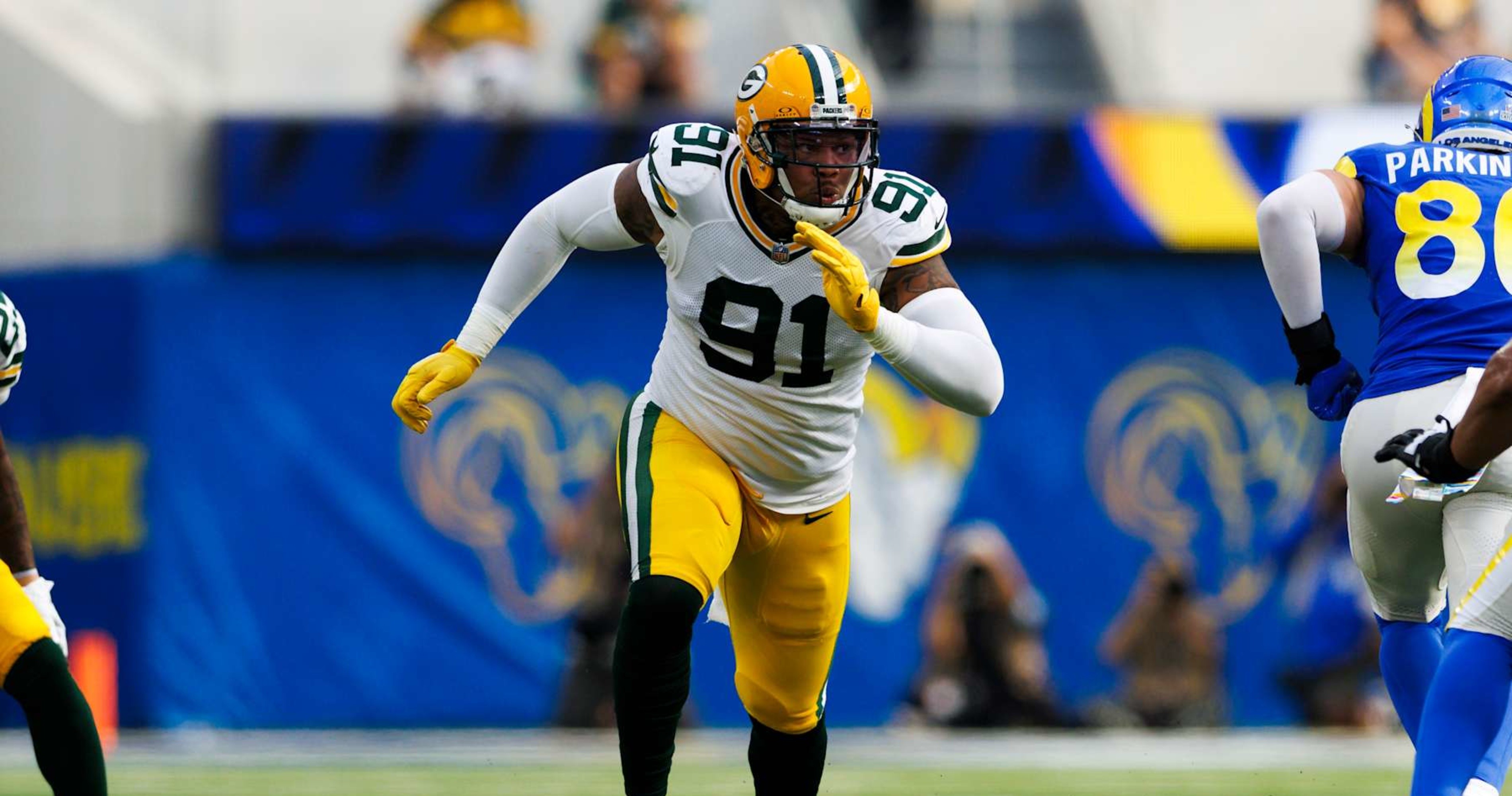 Davante Adams Compares Derek Carr to Aaron Rodgers, Calls Raiders QB a Hall of Famer