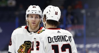 Chicago Blackhawks Rumors & News (with highlights & scores!)