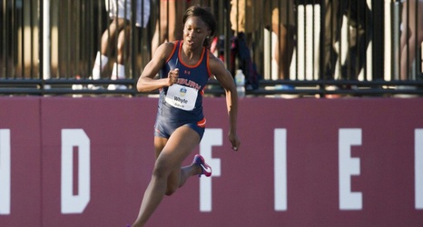 Natalliah Whyte breaks freshman record at SEC Outdoors