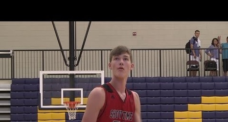 Michigan freshman Colin Castleton out of action with broken hand