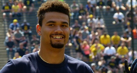 Drake Harris announces plan to transfer