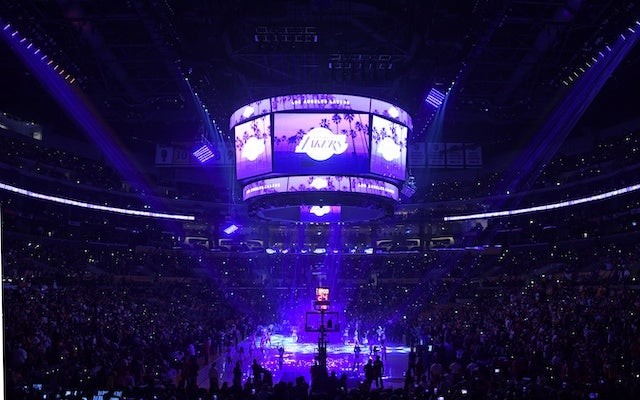 Staples Center Donates 7,000 Pounds Of Food To Homeless Services Amid ...