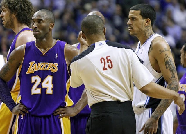 Lakers News: Kobe Bryant Responds To Video That Suggests Non-Flinch Vs ...