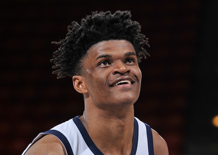 Alize Johnson Opens Basketball Courts in Hometown