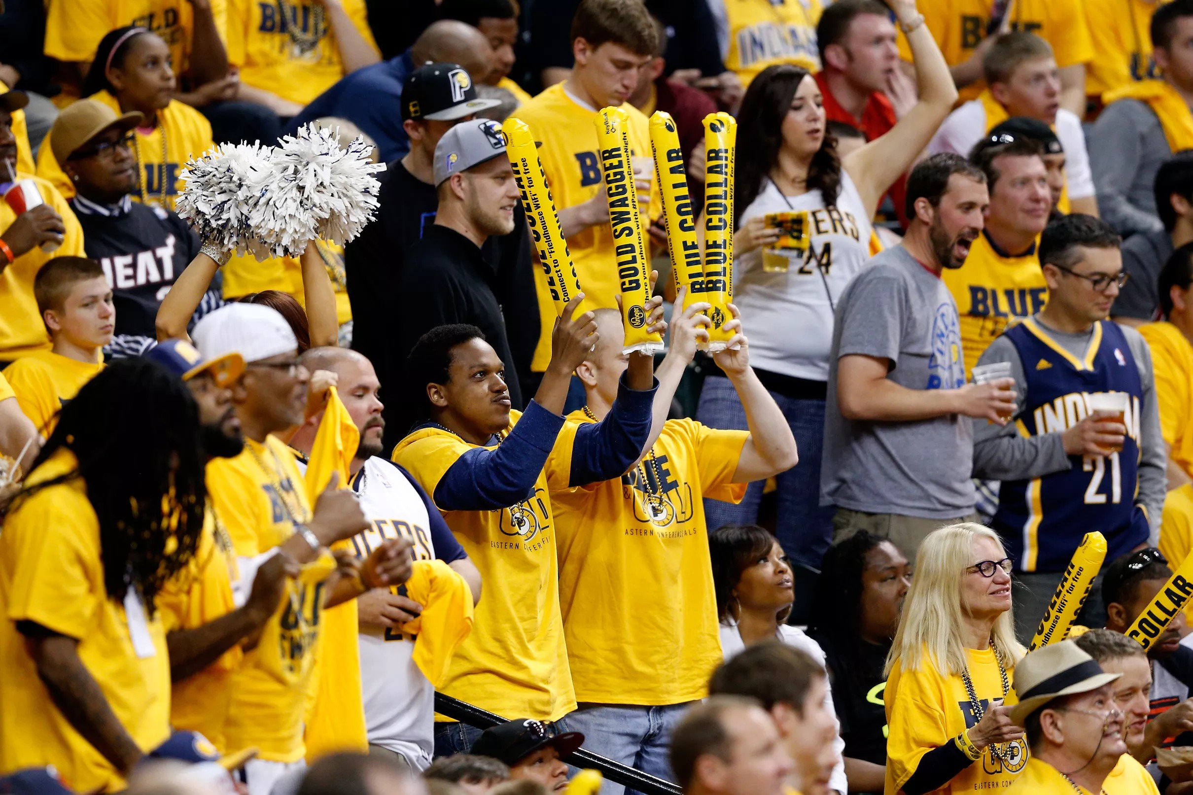 Pacers bring back iconic voice of Jerry Baker to Fieldhouse