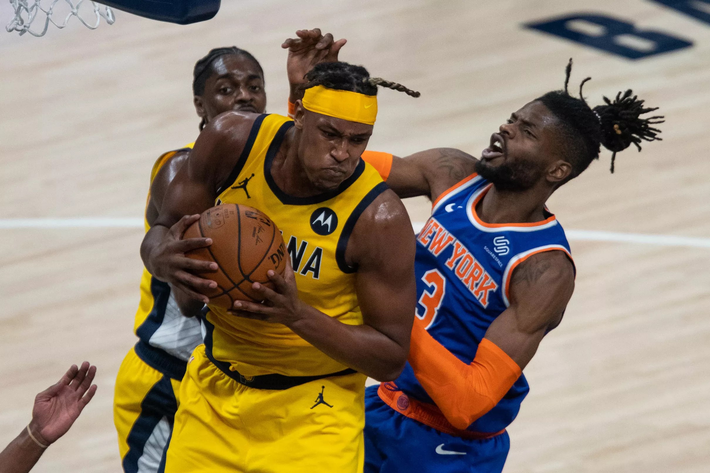 Pacers surge in second half, open season with win over Knicks