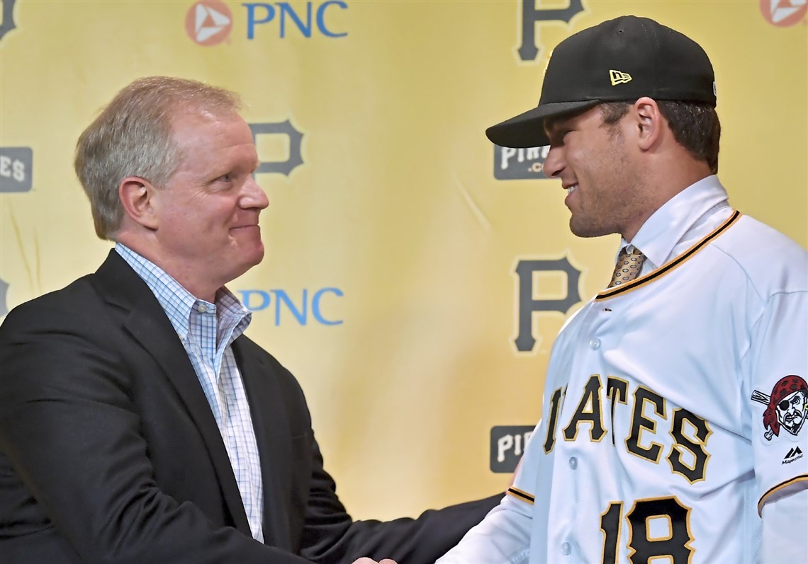 Pirates conclude international signing period with large class