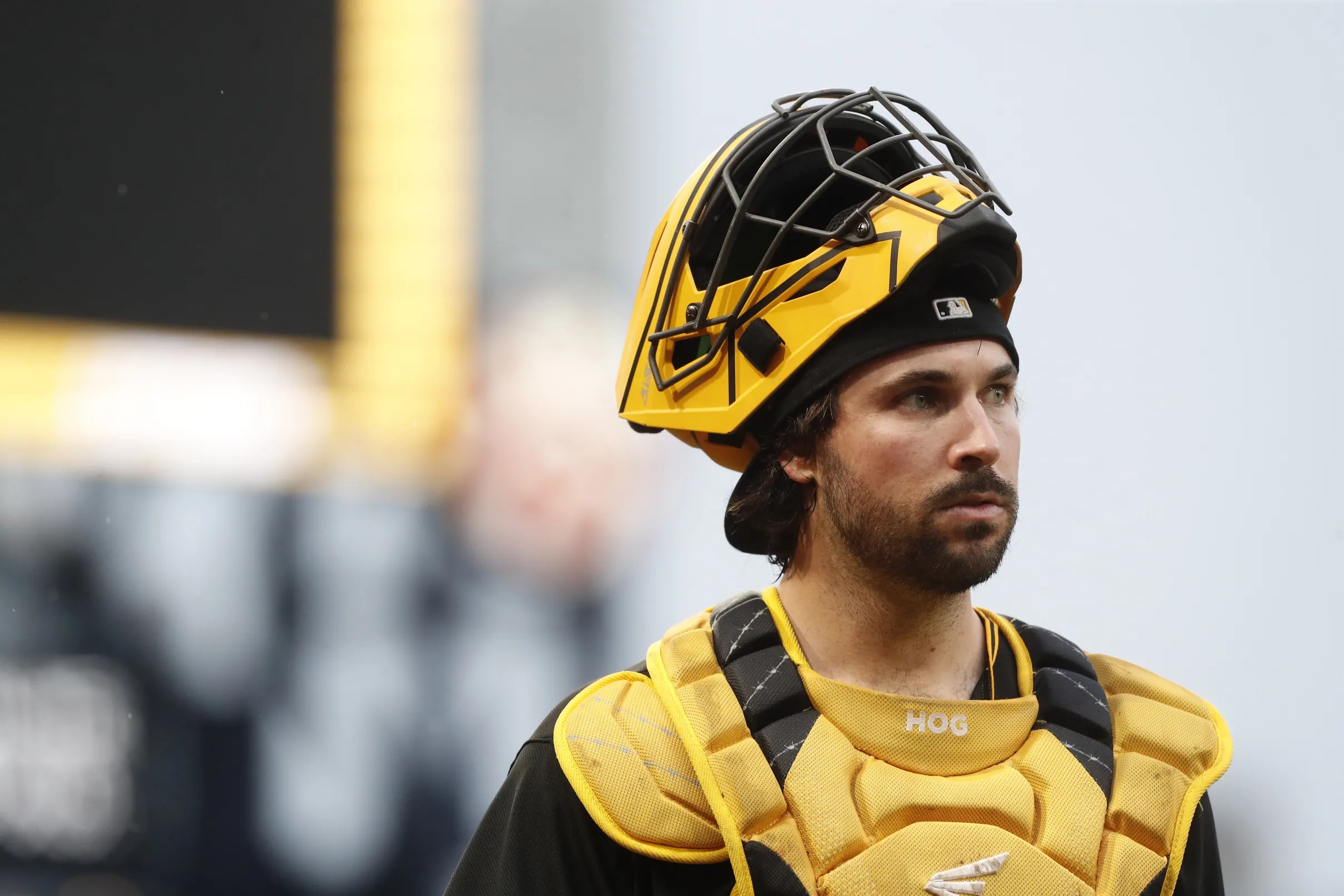 Austin Hedges reacts to being booed by Pirates fans