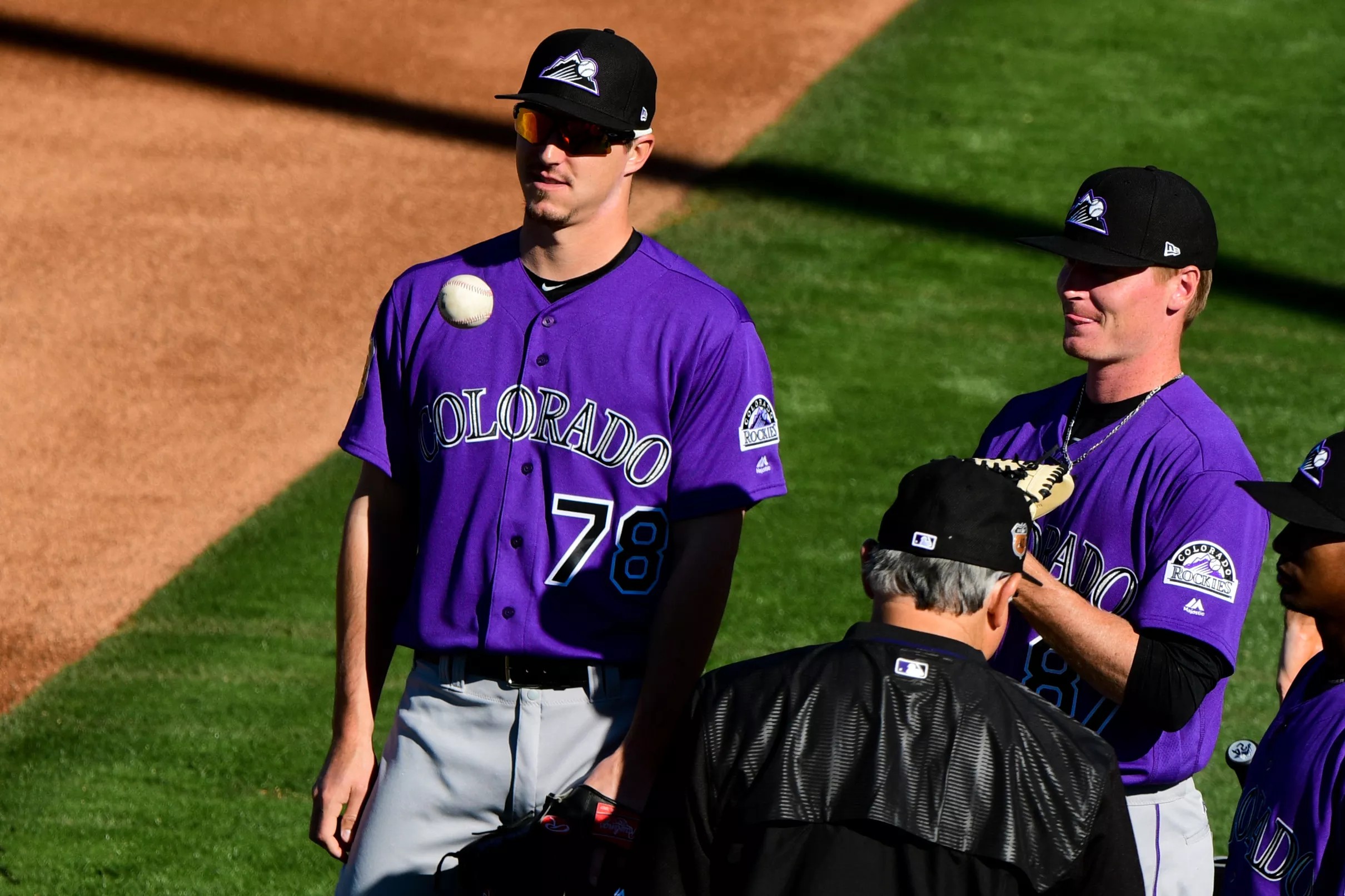 Pirates claim Shane Carle, DFA Johnny Barbato