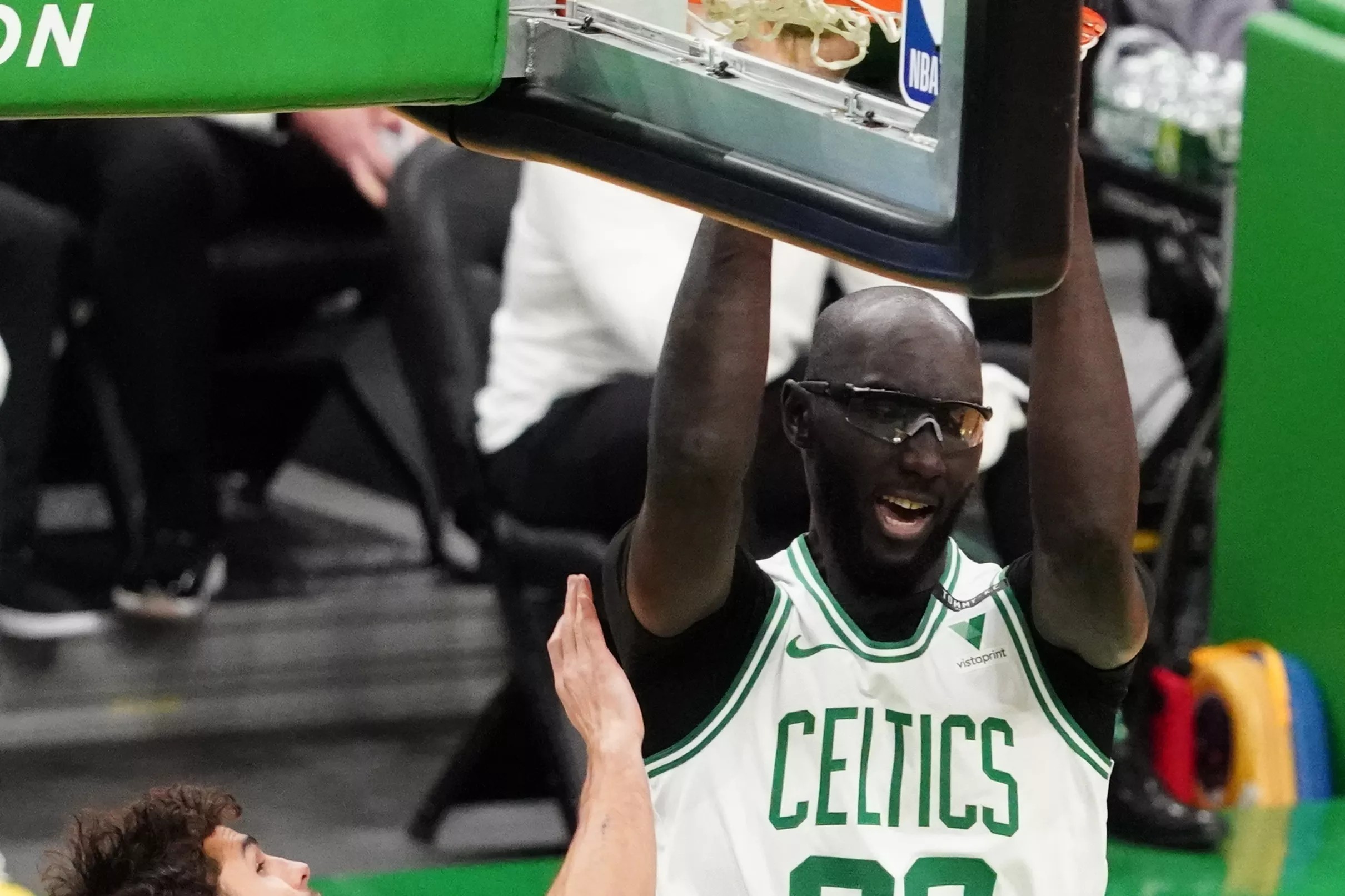 Tacko Fall energizes 116-107 Celtics win over the Wizards