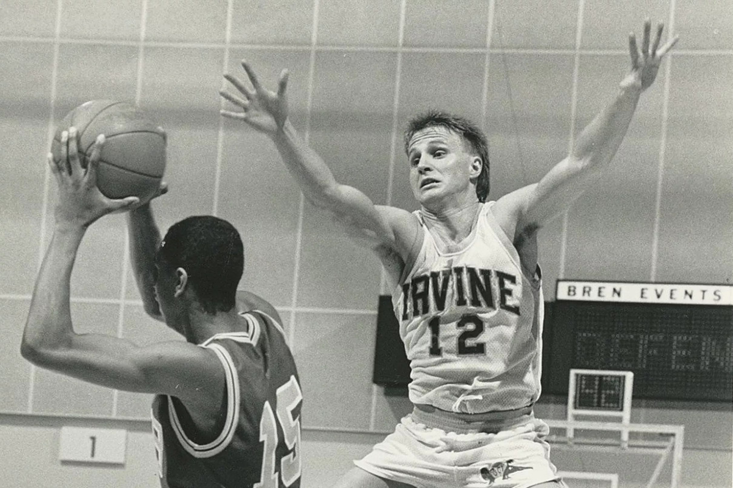 Scott Brooks’ number retired at UC Irvine