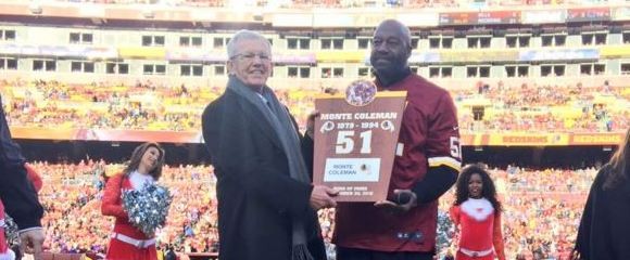 Monte Coleman Inducted Into Redskins Ring Of Fame At Halftime