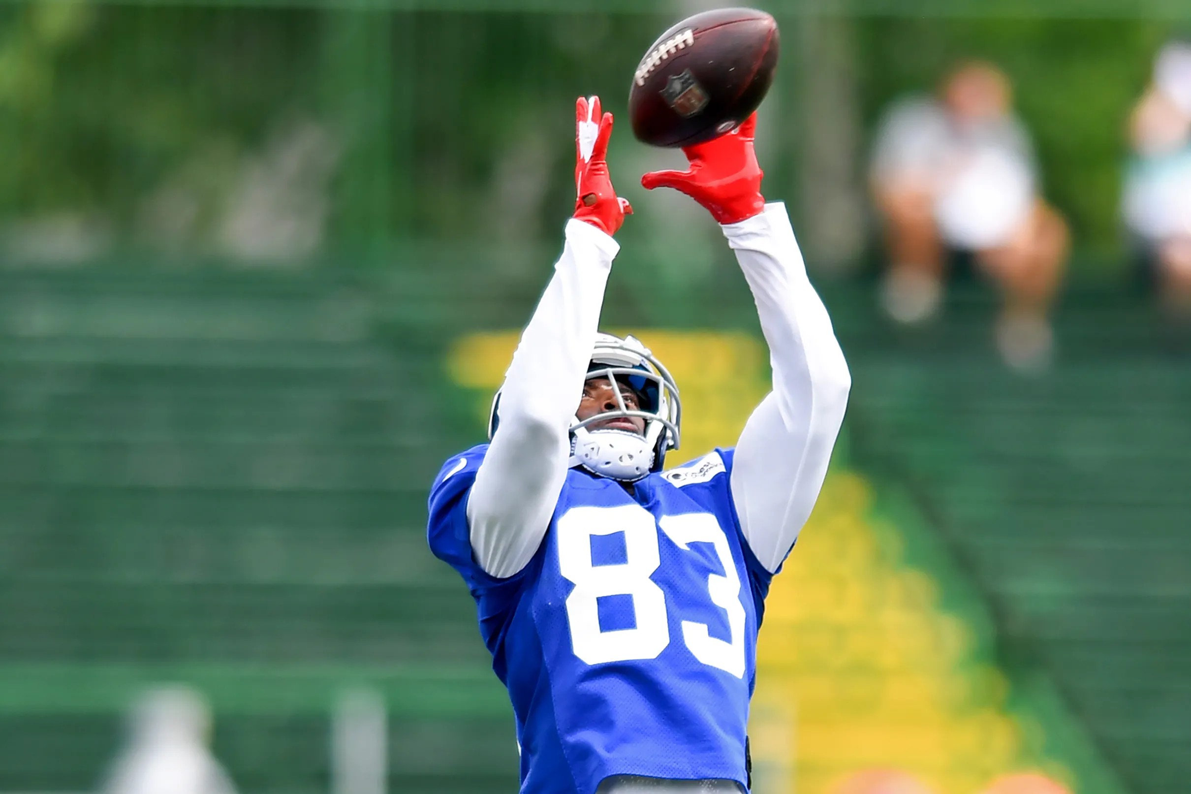 The Commanders sign a wide receiver to bring the roster to 91 players ...