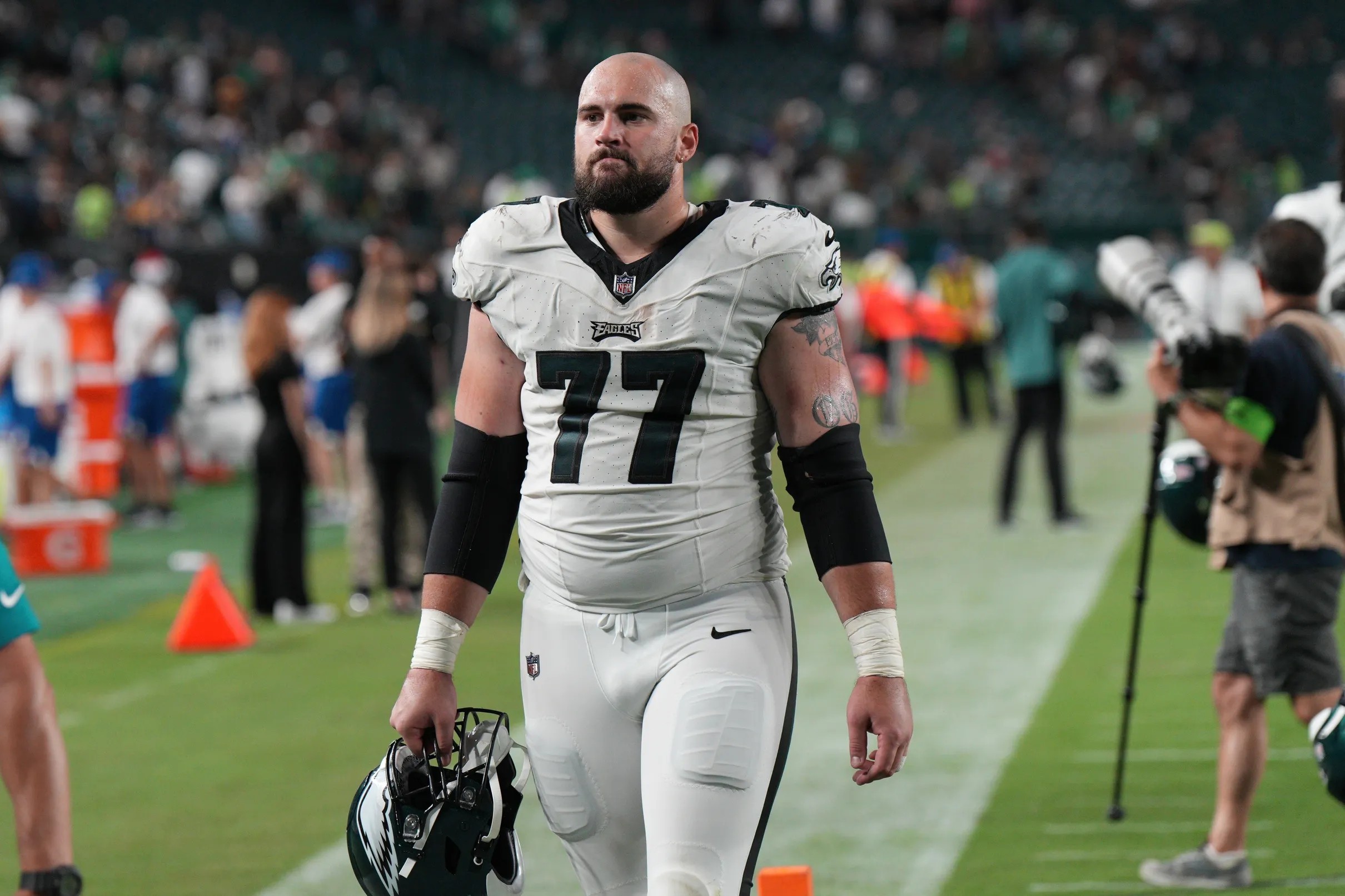 All aTwitter: 8 November 2023 - Washington Commanders sign an interior ...