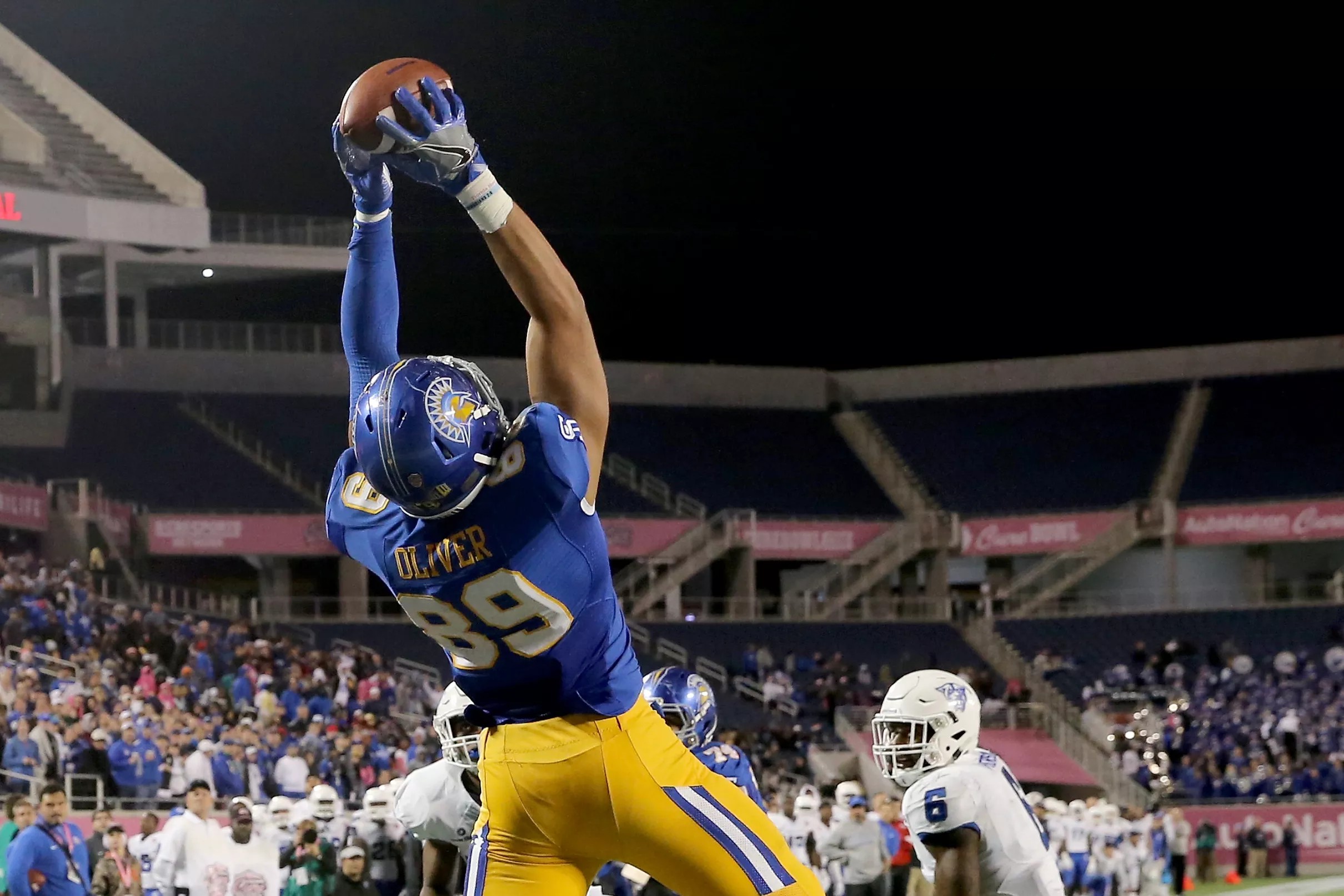 Josh Oliver Has The Tools To Be Our Future TE2