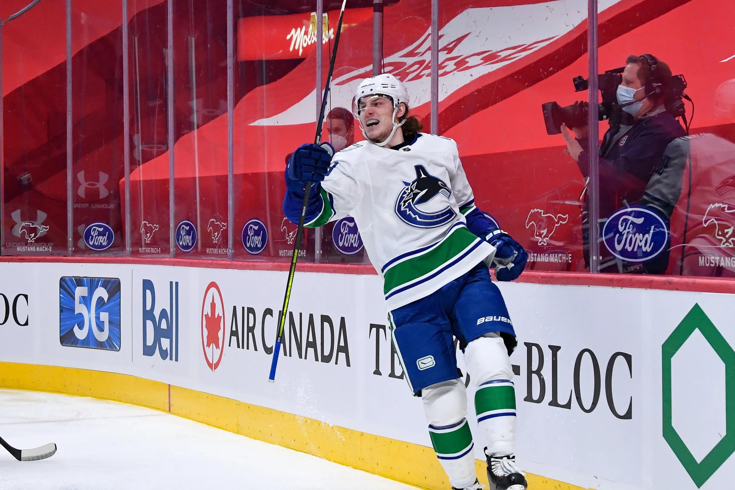 After losing all four centres, what are the Canucks optimal line ...