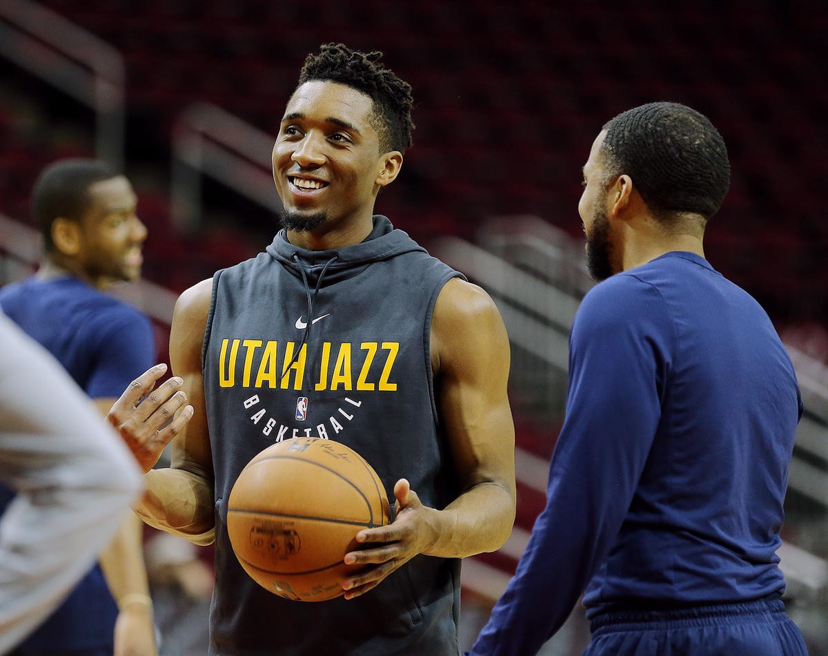 Utah Jazz rookie Donovan Mitchell displays love for baseball during ...