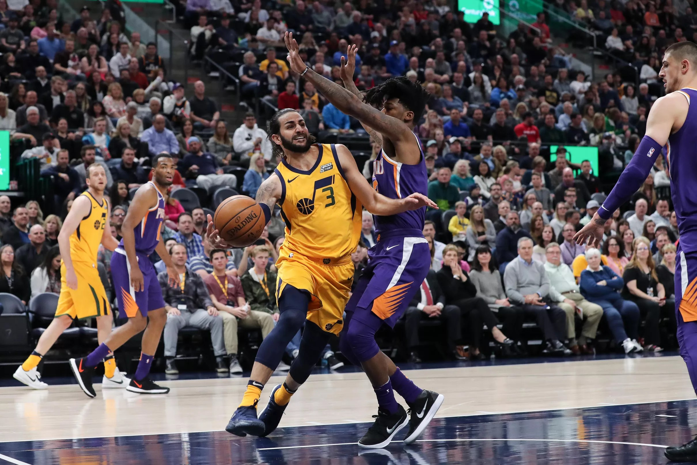 Ricky Rubio suffered a knee contusion last night in the Phoenix-Utah rumble