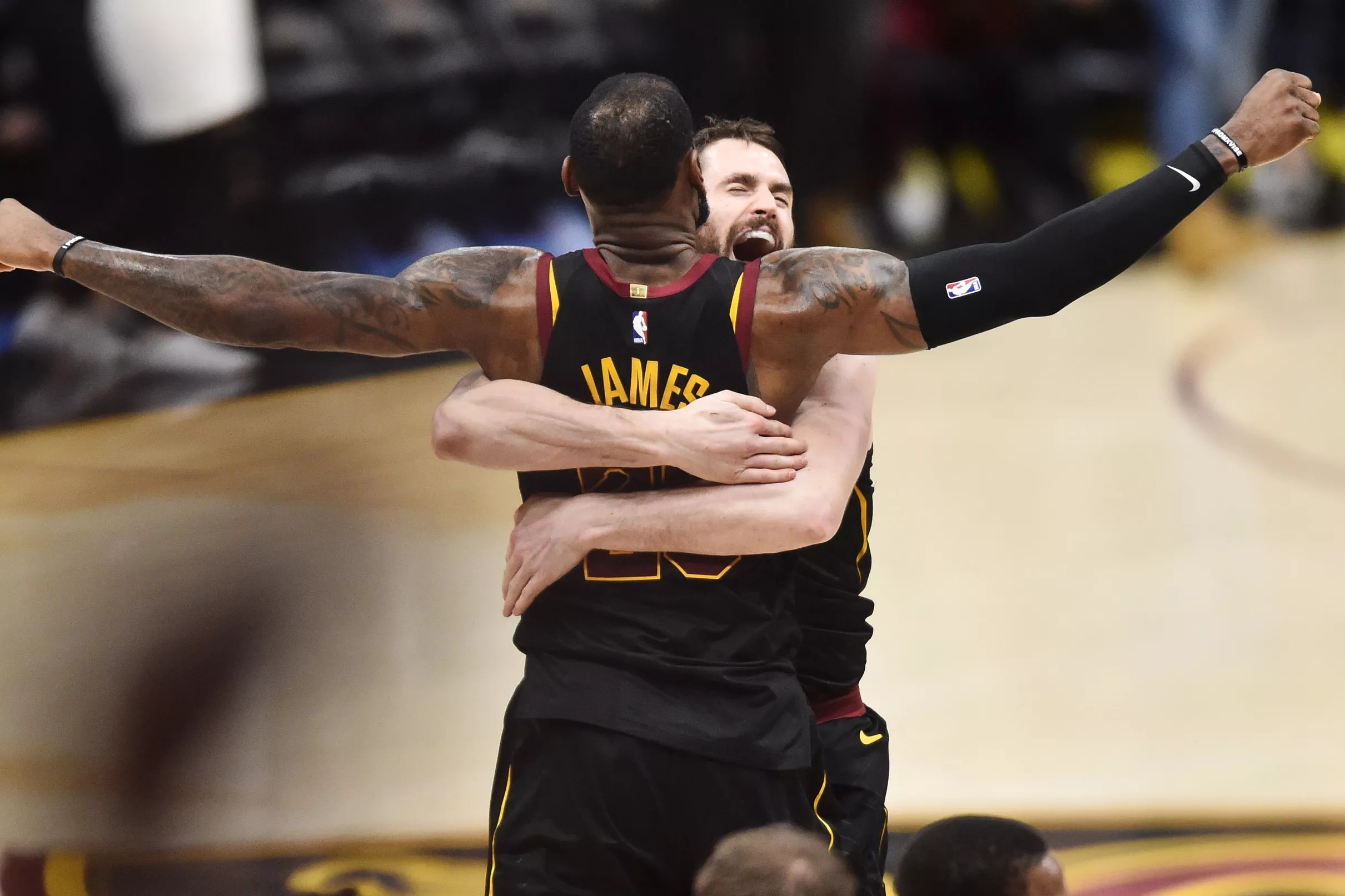 Game 3 Turning Point: LeBron James shoots the basketball, and it goes ...