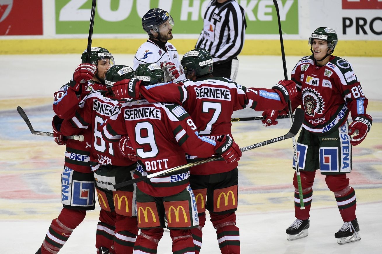 Toronto Maple Leafs prospect Andreas Johnson has a three-point day