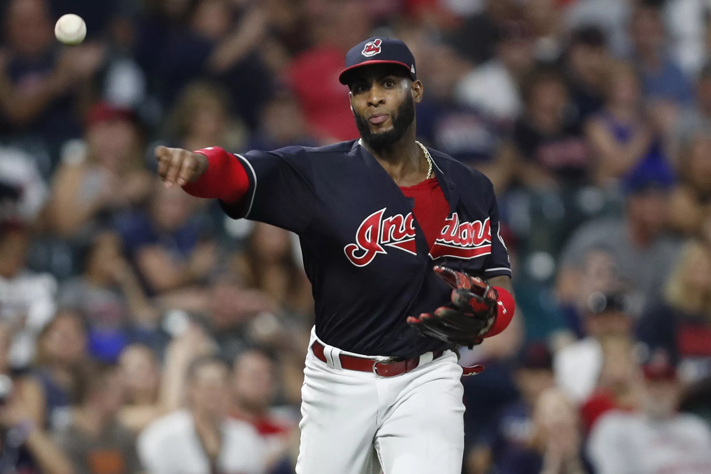 Kevin Cash will try Yandy Diaz in the outfield