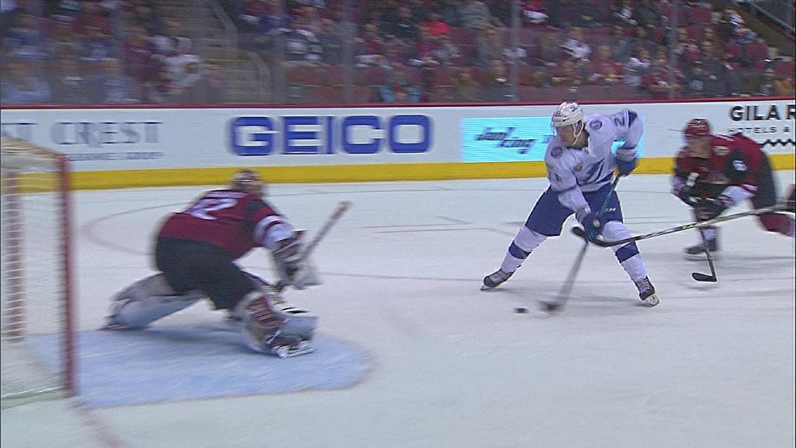 Quick Strikes: Brayden Point wins the Gordie Howe Hat-trick badge