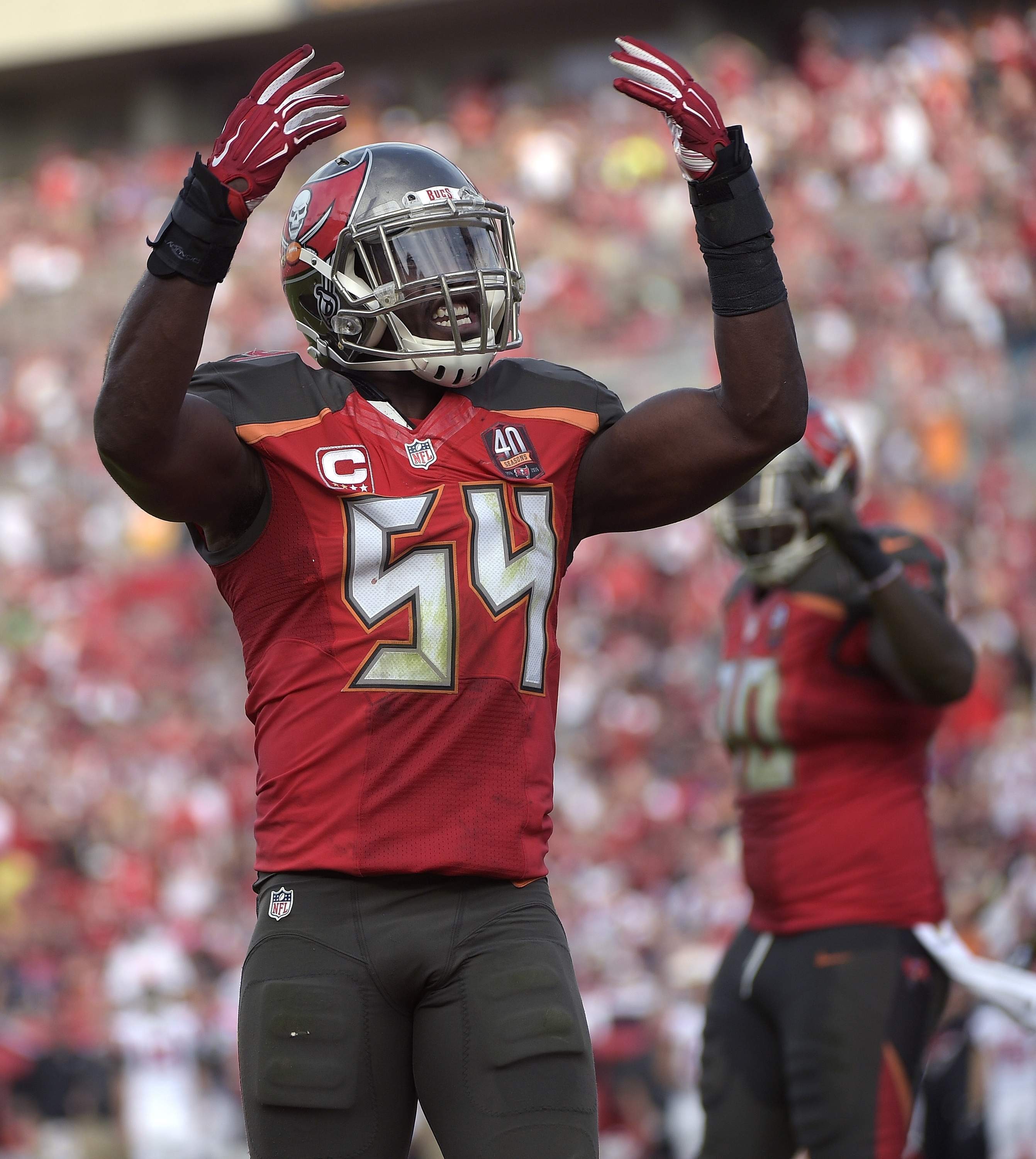 Bucs' David, McCoy listed as questionable, but should be ready