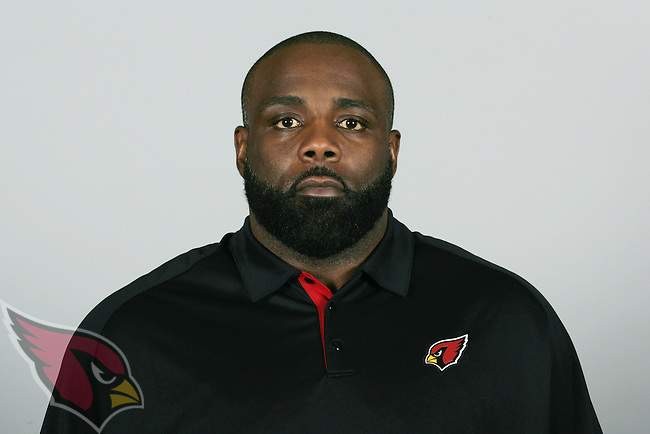 Bucs hire Brentson Buckner as defensive line coach