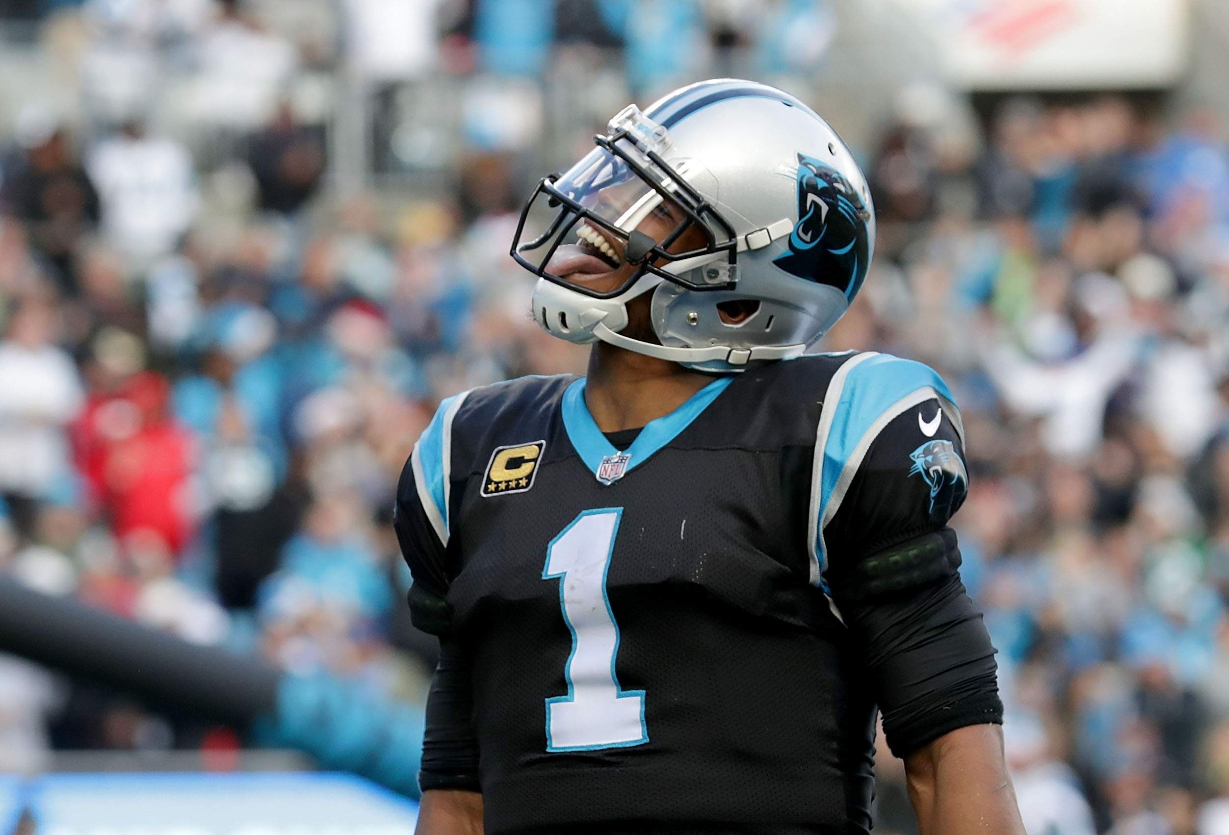 Bucs-Panthers: Tampa Bay gives up late TD, loses fifth straight