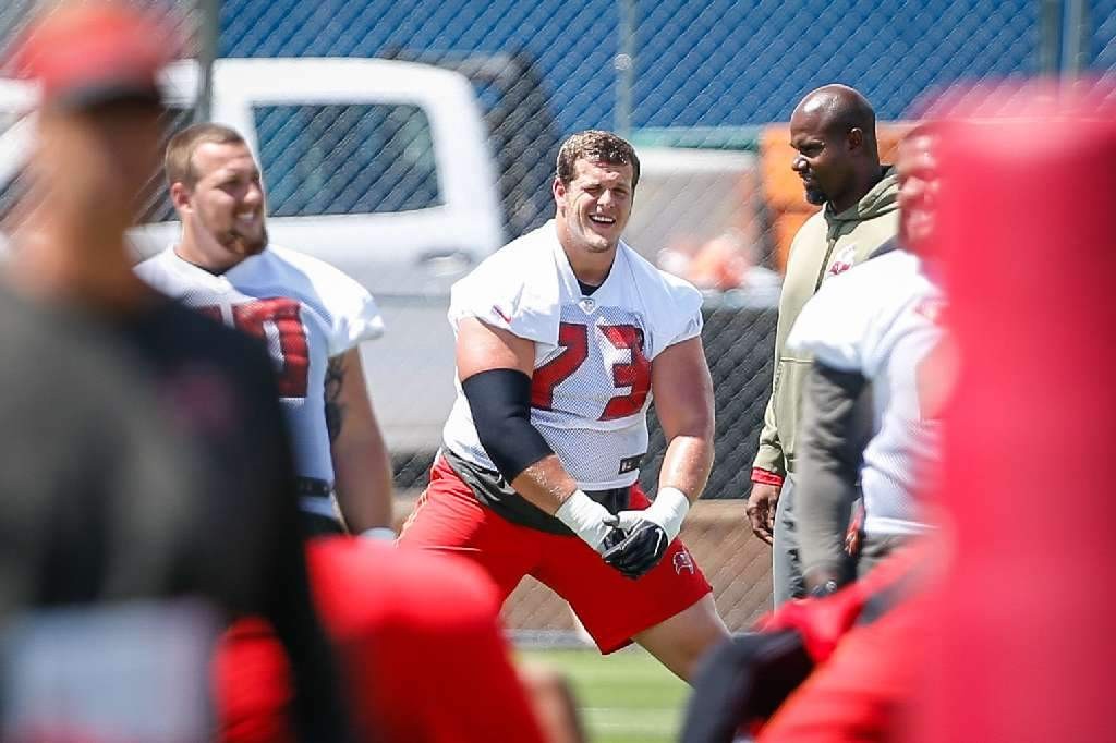Bucs guard J.R. Sweezy expects to be cleared in ‘next week or two’