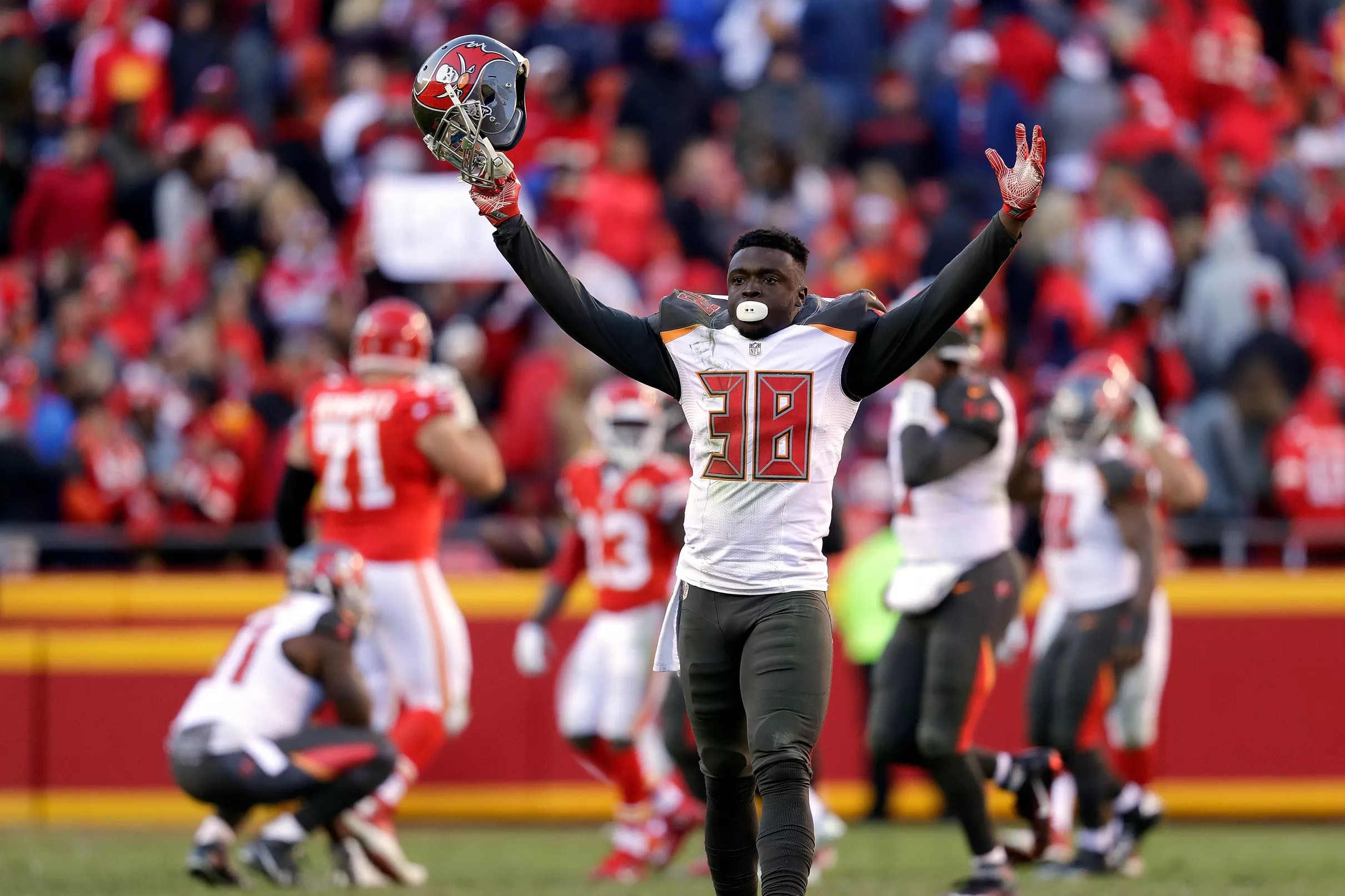 The Buccaneers clear up the team’s cornerback depth