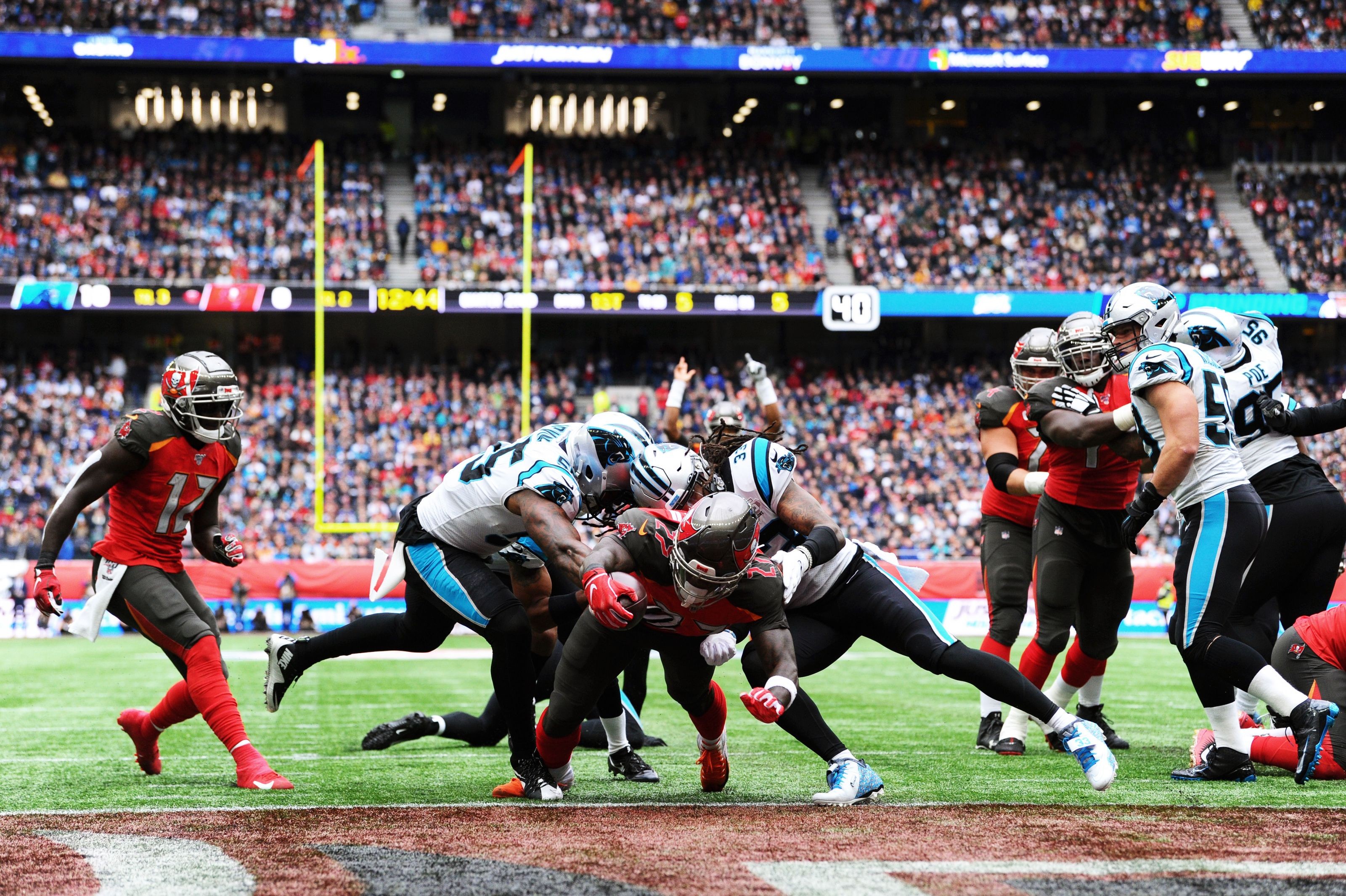 Gerald McCoy, Panthers defense dominate Buccaneers in London