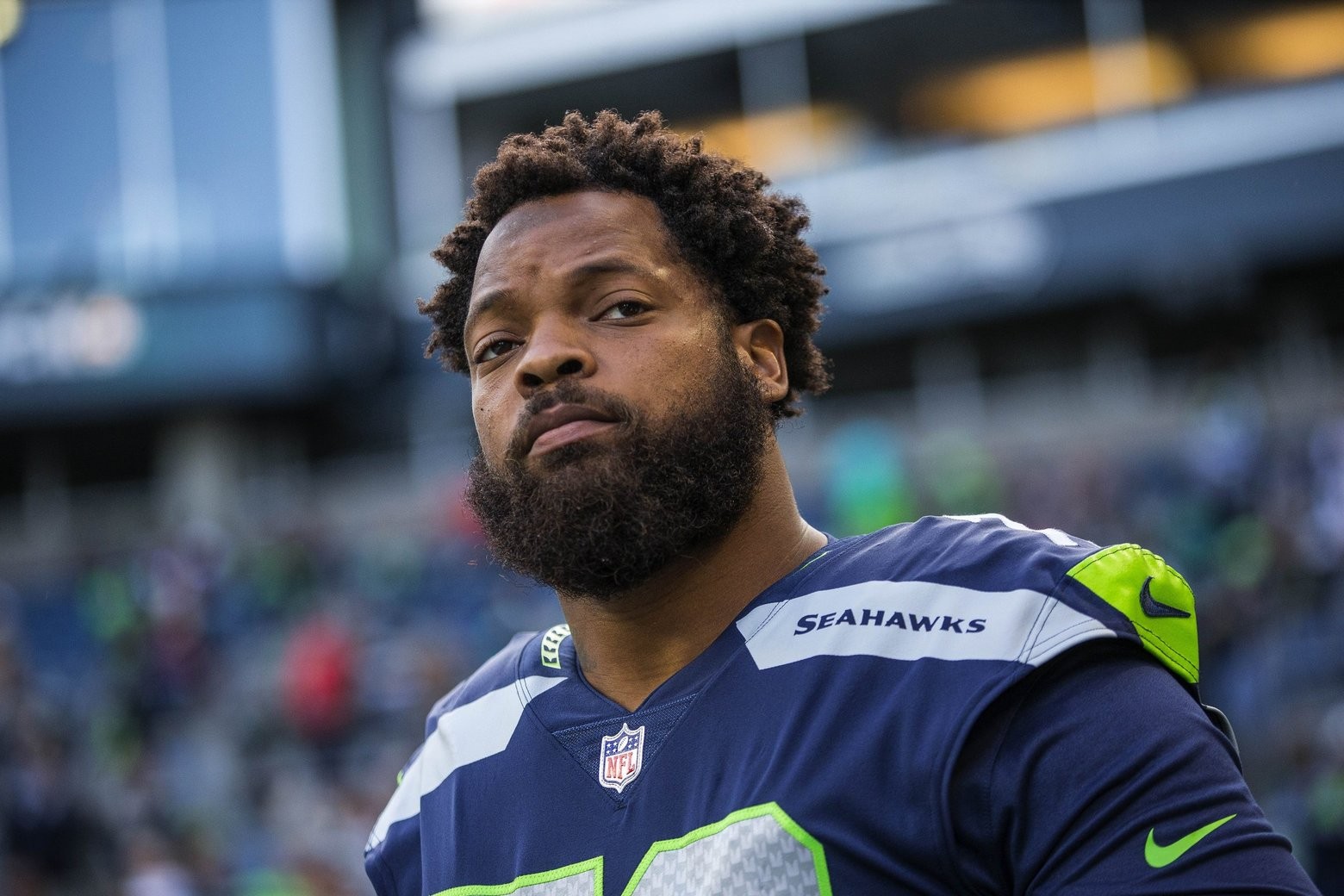 Michael Bennett, all the Seahawks stand for anthem before Arizona game
