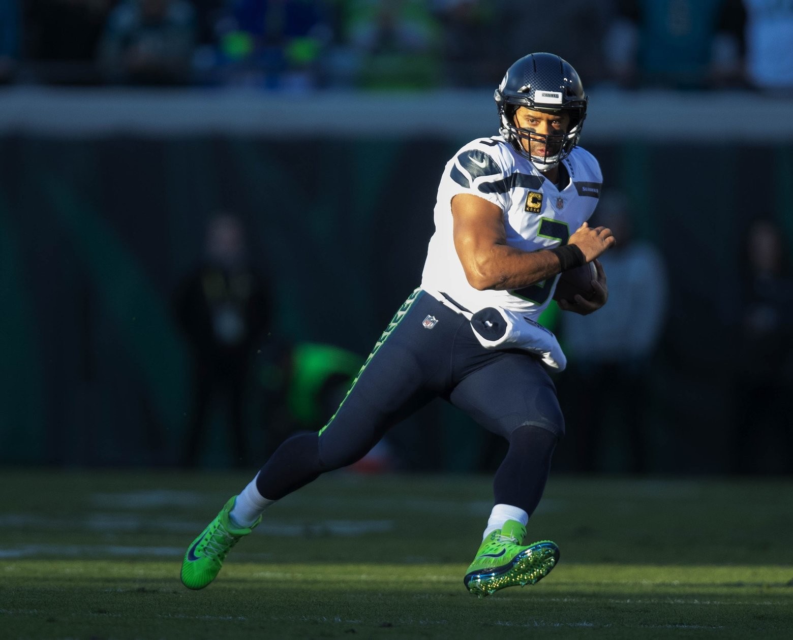 Russell Wilson sets NFL record for fourth-quarter touchdowns in a ...