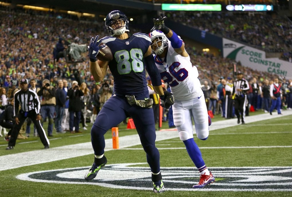 Watch: Jimmy Graham’s one-handed TD grab pulls Seahawks even with Bills