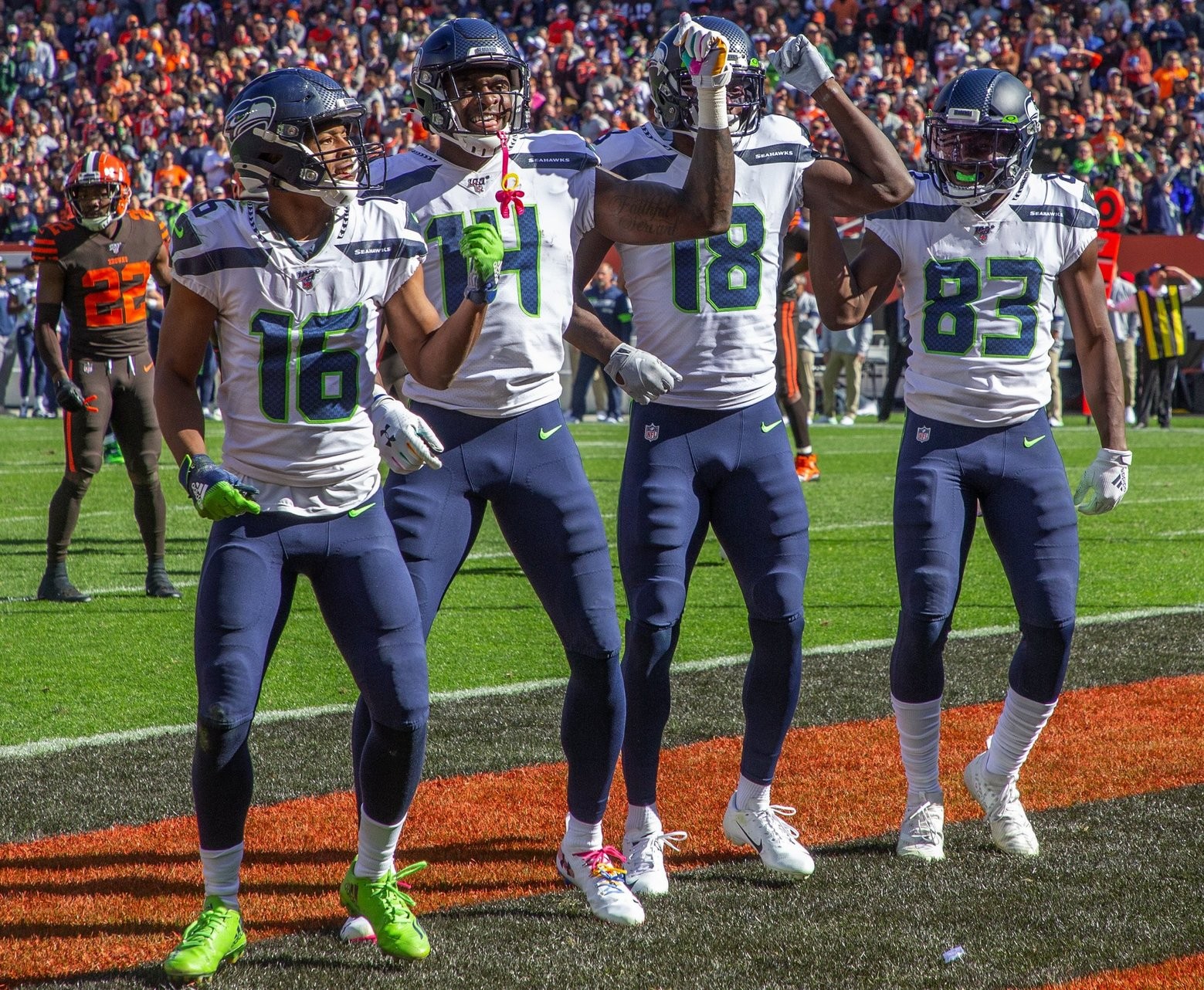 Seahawks wave ‘bye, bye, bye’ to the haters in touchdown celebration ...